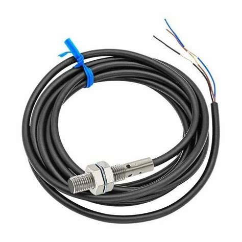 Omron Cylindrical Diameter M8 Proximity Sensor At ₹ 1050 Piece Proximity Sensors In Ahmedabad