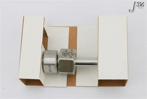 30977 Ifm Electronic Flow Sensor New Sf5200 J316gallery
