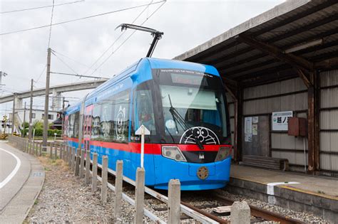 Doraemon Train Di Takaoka Station Jepang Foto Stok Unduh Gambar