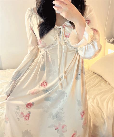 가슴패드o 여신핏 플라워파자마 꽃무늬 드레스 공주핏 여신핏보장 플라워 파자마 플라워 파자마 원피스 여리여리 여신 공주 공주잠옷 원피스잠옷 플라워드레스 에이블리