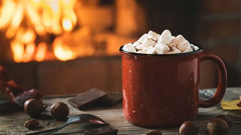 Download Delicious Hot Chocolate With Marshmallows Wallpaper