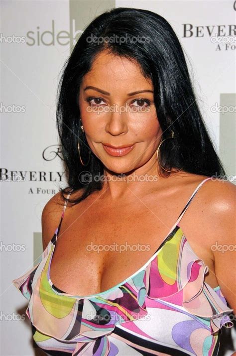 Palabras Clave Relacionadas Con Apollonia Kotero Un Nuevo Golpe De