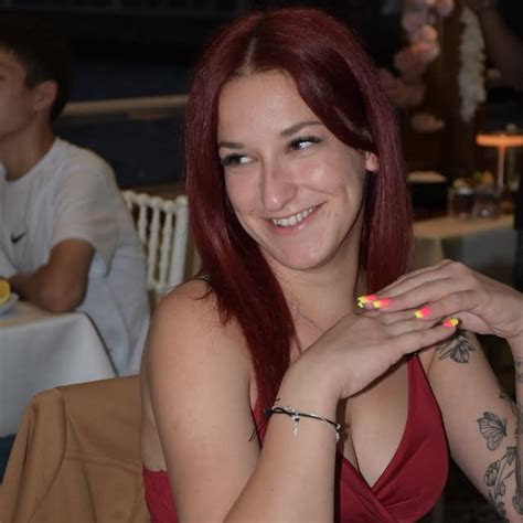 𝓢𝓪𝓻𝓾𝓼 𝓐𝓷𝓭𝓻𝓮𝓪 Sarus Andi18 • Threads Say More