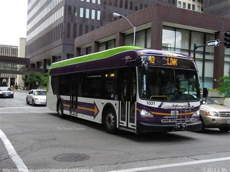 DART Des Moines Area RTA 1031 New Flyer Bus Coach Busses