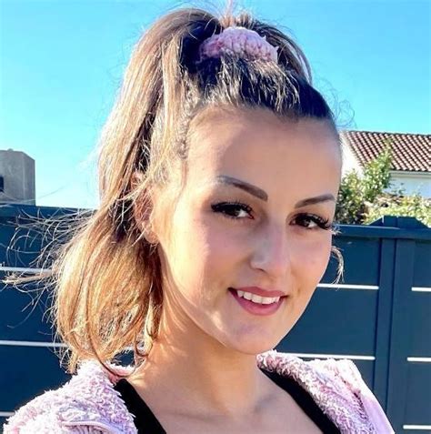 Lylou Glams Biography Wiki Age Height Career Photos And More