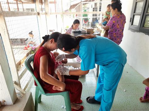 မွေးကင်းစမှ အသက် ၂ နှစ်အောက် ကလေးငယ်များကို ပုံမှန်ကာကွယ်ဆေးထိုးနှံခြင်း၊ ဆေးတိုက်ကျွေးခြင်းနှင့