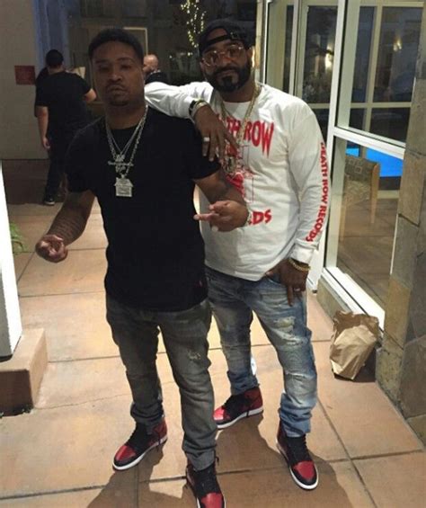 Pin By Meshayla On Breaking Necks Mens Outfits Rapper Outfits Celebrity Sneakers