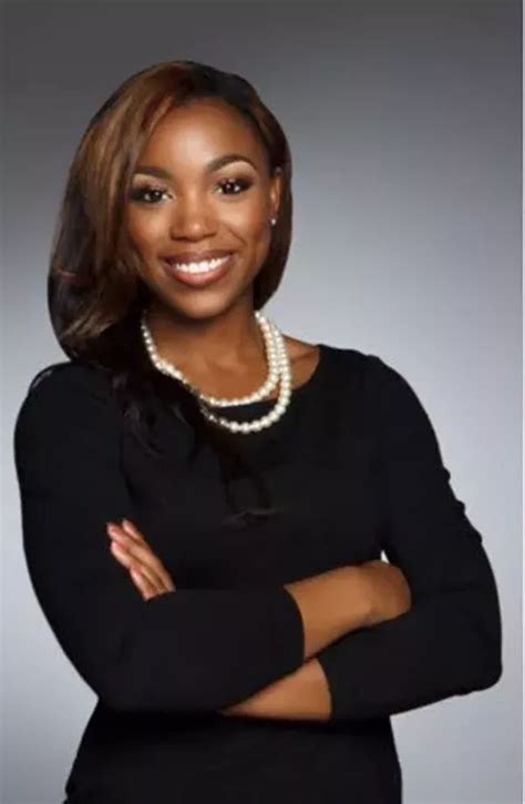 Cavs Courtside Reporter Angel Gray Fleeing The Cle For Espn Cleveland