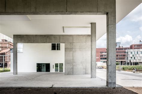 Choosing High Wind Resistant Doors For Maximum Protection City Gates Usa