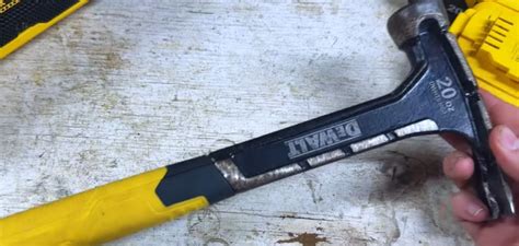 Rip Hammer Vs Claw Hammer Which Is Best For You Up Tools Down