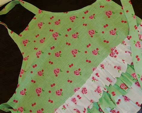 Mummamoments Frilly Apron