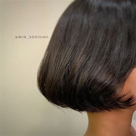 Instagram의 준오헤어코엑스몰점 민수정님 단발 C컬펌 Cs컬펌 레이어드컷 웨이브펌 긴머리펌 애쉬베이지 애쉬브라운 염색 헤어컬러 레이어드펌