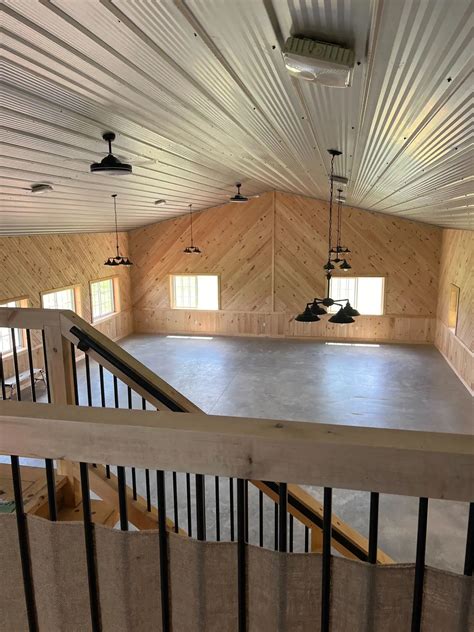 New Farmer Is Impressed By Amish Workers Who Built Her Barn Learned