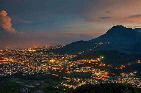 Bukit Paralayang Batu City Light Malang Dari Ketinggian Best Place