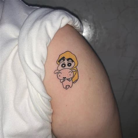 전주타투 ‘body Tag 현디🌱 On Instagram “ 짱구타투 캐릭터타투 어깨타투 짱구를 넘넘 좋아하시는 재방문 손님이세요~ 흰둥이 화이트 잉크를