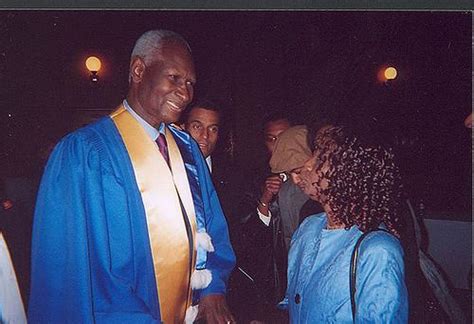 Qui Est Dr Aoua Bocar Ly Tall Un Parcours International Malgré Les