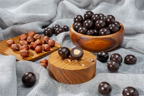 Миндаль в шоколаде со вкусом ЯБЛОКА (3 кг) — Сухофрукты и орехи
