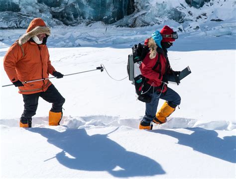 Portable Device For Field Spectroscopy