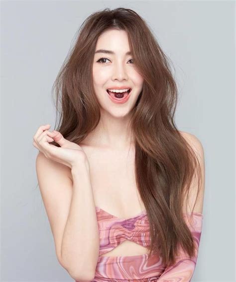 วุ้นเส้น เขินไม่ไหว ไฮโซนิกม์ เซอร์ไพรส์กลางงาน เปิดตัวเป็นทางการรัก 3 ปี ซีนคุกเข่าไว้งานหน้า