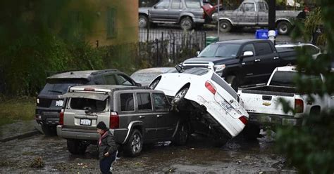 Video Momente Terori Nga Dallgët E Detit Njerëzit Shohin “vdekjen