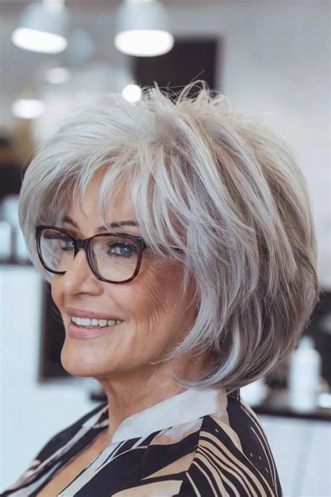 25 Must Try Feathered Haircuts Women Over 60 Are Rockin