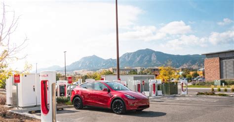 테슬라코리아 테슬라 오너에 수퍼차저 가격 인하