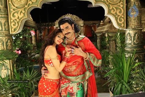 Devaraya Movie Stills Photo 10 Of 21