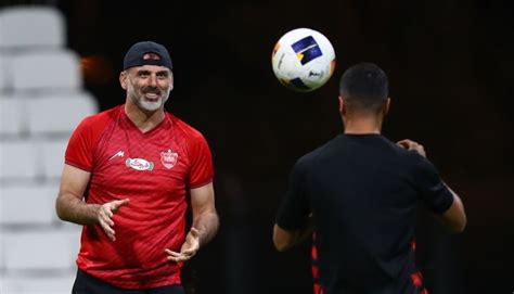 عکس خاطره بازی سید جلال با چاشنی حمایت از دو مصدوم پرسپولیسی