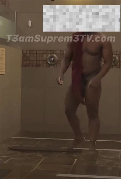 Men showers gym sauna steam room nlack naked ThisVid em inglês