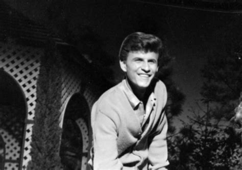 Statue Of Bobby Rydell Singer Of ‘wildwood Days Coming To The Jersey Shore