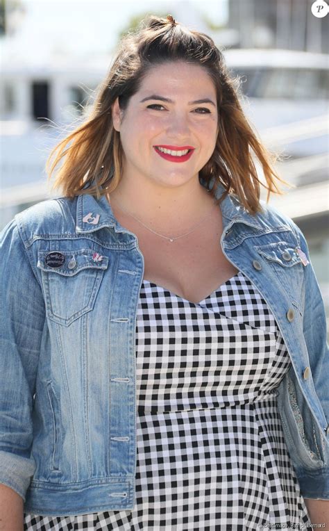 Charlotte Gaccio Pour La Série Télévisée Sam Au Photocall Du Quatrième