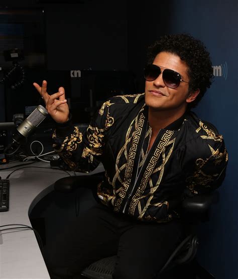 ‘versace On The Floor Zendaya Slays In Bruno Mars Latest Video