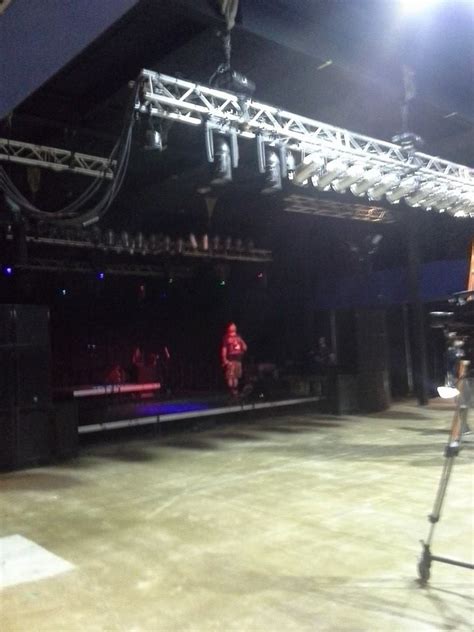 Jonel Rivera Official