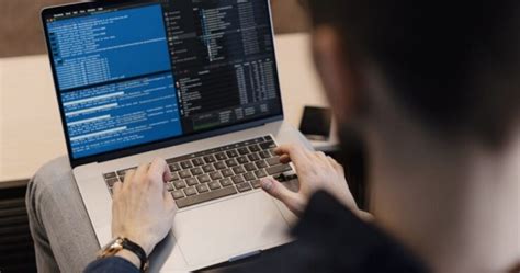 7 Rekomendasi Laptop Untuk Programmer Coding Makin Lancar