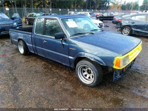 Vin Jm2uf113xk0758425 Mazda B2200 1989 Short Bed Blue 22l I4 Crb C