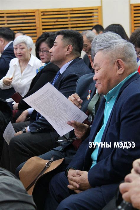 Фото Уламжлалт анагаах ухааны 108 боть төслөөр хэвлэсэн 50 боть номын нээлт боллоо