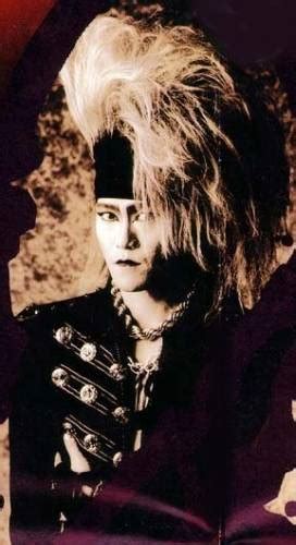 Toshi（日本男歌手）百度百科