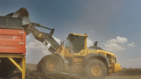 Industrial Compost Production Site Large Rotary Compost Screening