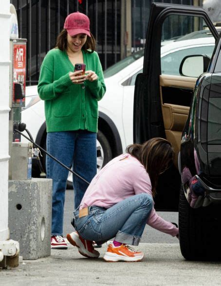 Kyle Richards Is Seen At A Gas Station In Los Angeles Famousfix