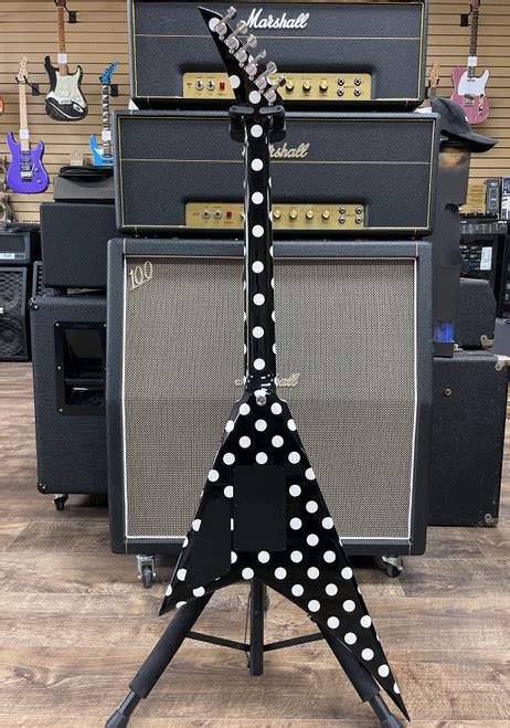 Jackson Custom Shop Usa Roads Rr24 Black With White Polka Dots