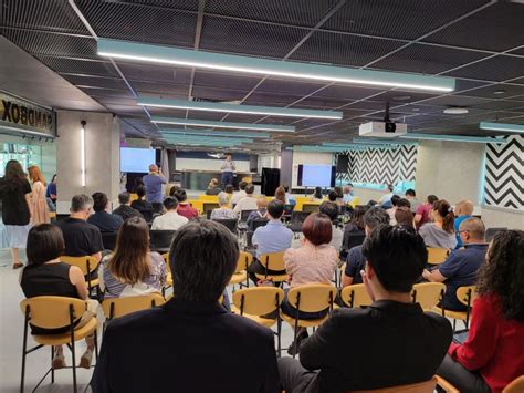 Sze Yong Lee On Linkedin T Thats A Creative Way To End The Week