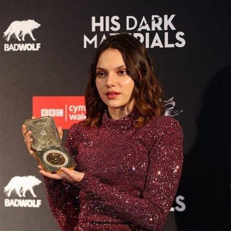 Dafne Keen Dafnekeen Scrolller