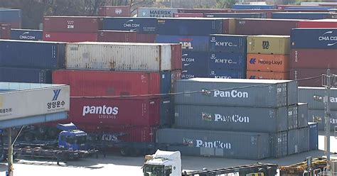 전국 항만 물류 평소 20 수준화물연대 교섭 시작