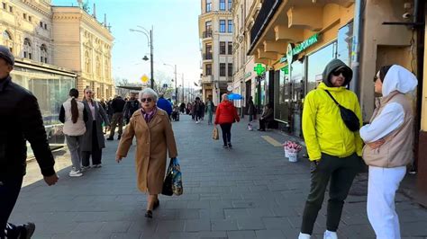 Львів 2025 проспект Свободи і стометрівка атмосферна прогулянка