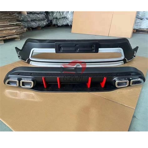 자동차 전면 및 후면 범퍼 자동차 그릴 자동차 바디 키트 Innova 2023 의 고품질 자동차 전면 및 후면 범퍼 자동차 그릴 자동차 바디 키트