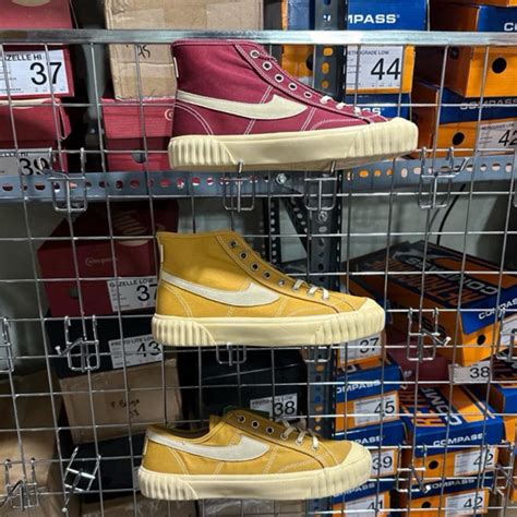 Compass Vintage Shoes Yellowmaroon Shopee Malaysia