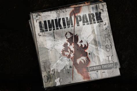 Linkin Park Hybrid Theory Vinyl Showcasing Iconic 2000 Debut Nu Metal