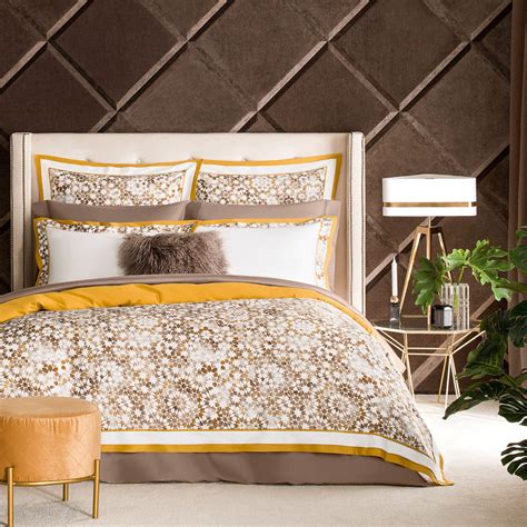 Togas – Latest Bedding