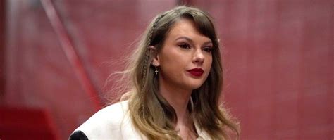 Downloadable Taylor Swift Prop Sheet For Your Super Bowl Party