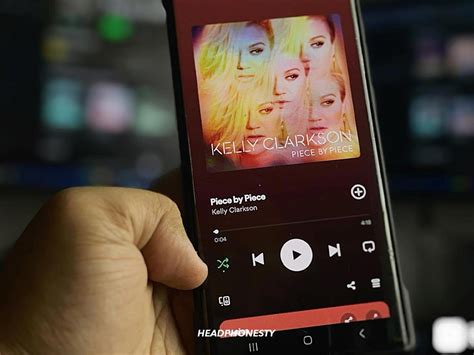 How To Shuffle Spotify Playlists On Mobile Or Desktop Headphonesty